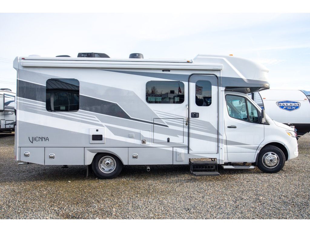 2025 Renegade RV Vienna for sale in Chilliwack, BC | New Renegade RV Sales